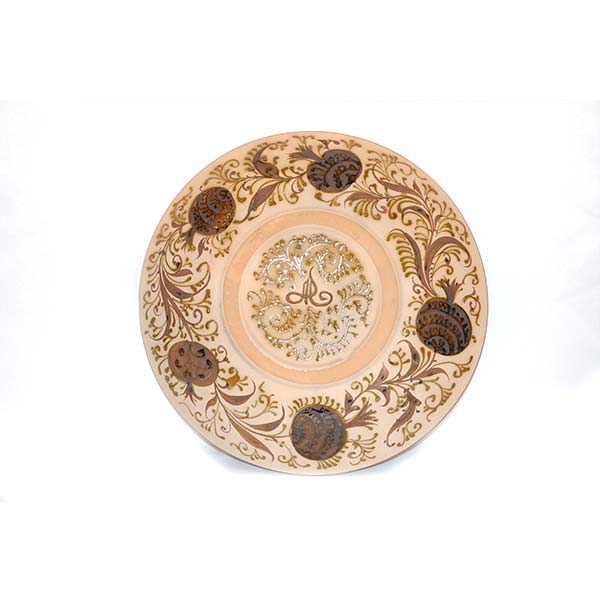 Exquisite Oriental Ceramic Plate With Hand-Painted Design